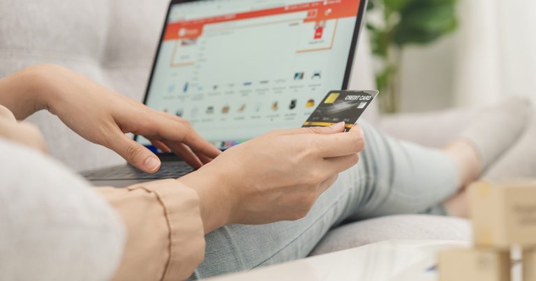 インバウンド客が越境ECサイトの顧客になる、必要な施策と注意点｜BiNDec FEED