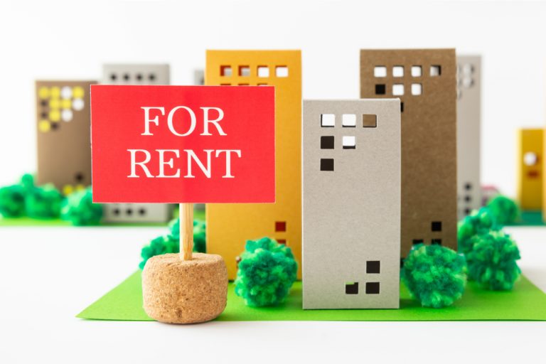 ECサイトと実店舗の開業前に知っておくべき違いとは？コスト感やメリット・デメリットを解説｜BiNDec FEED